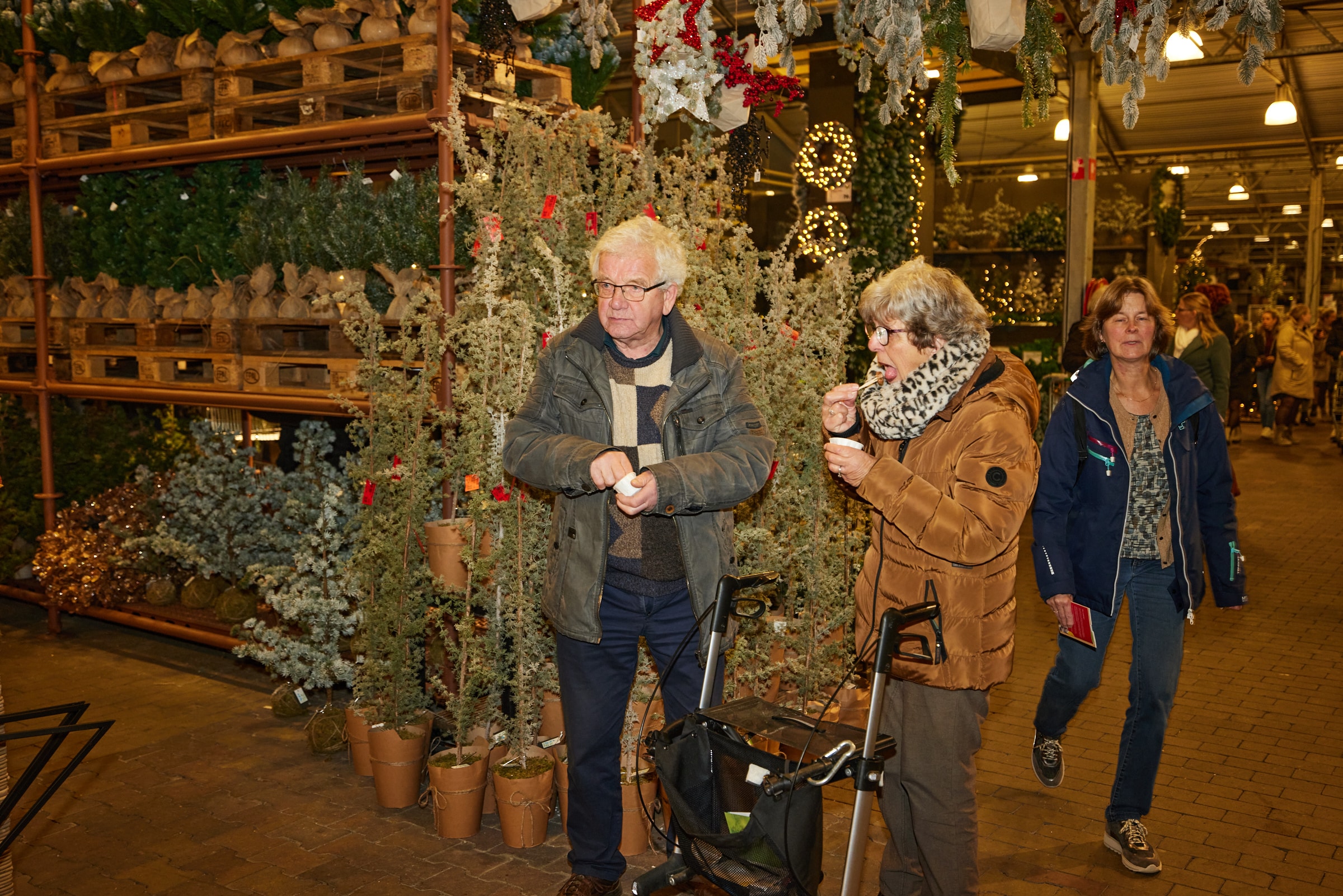 Het kerstshoppen bij Intratuin was een groot succes!